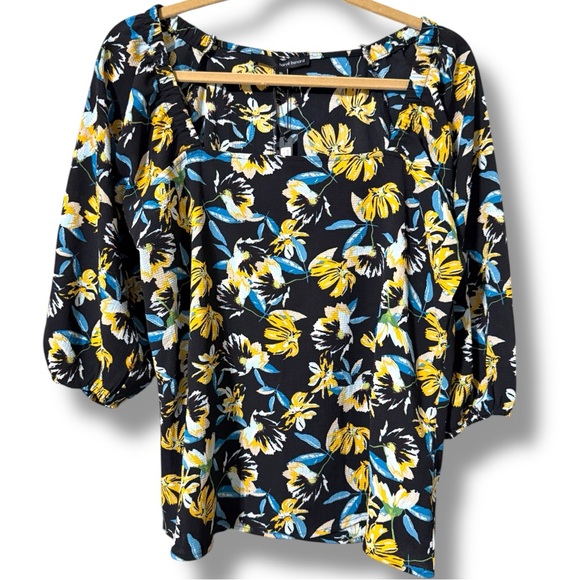 Harve Benard | Tops | Harve Benard Womens Size Xl Blue Gold Floral ...